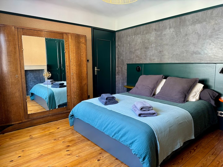 Maison De Charme Rénovée Avec Parquet Ancien - Calais