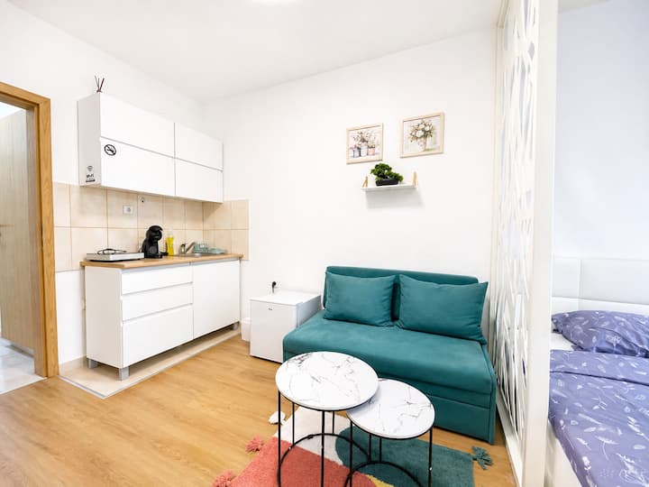 3 Min Walk To Lake | 2025 Renovated Studio - Ohrid