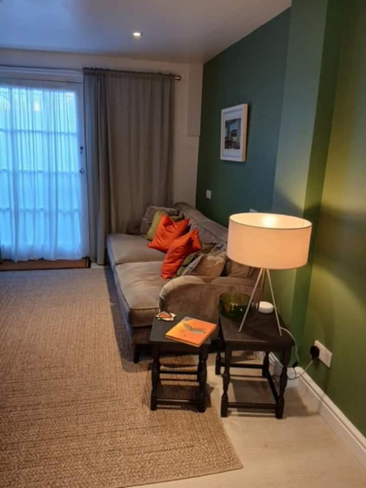 Central Southsea Garden Apartment - Portsmouth