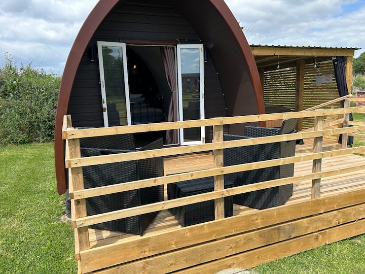 Dolafon Luxury Glamping Pod 2 - Towyn