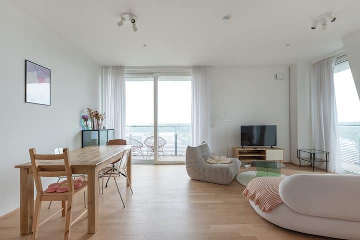 Rooftop Pool Und Schöne Aussicht - Vienna