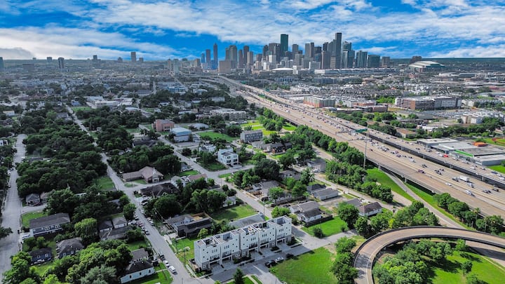 A Proper Home - Houston, TX