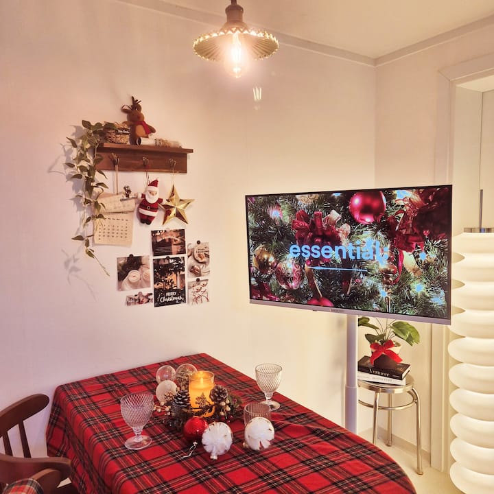 [연말 막바지  특가] 감성투룸 공항버스남성역4분 _사당/강남/잠실/홍대/성수/용산/이태원 - Seúl