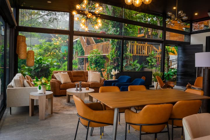 Bodeguita De Los Flores - El Salvador