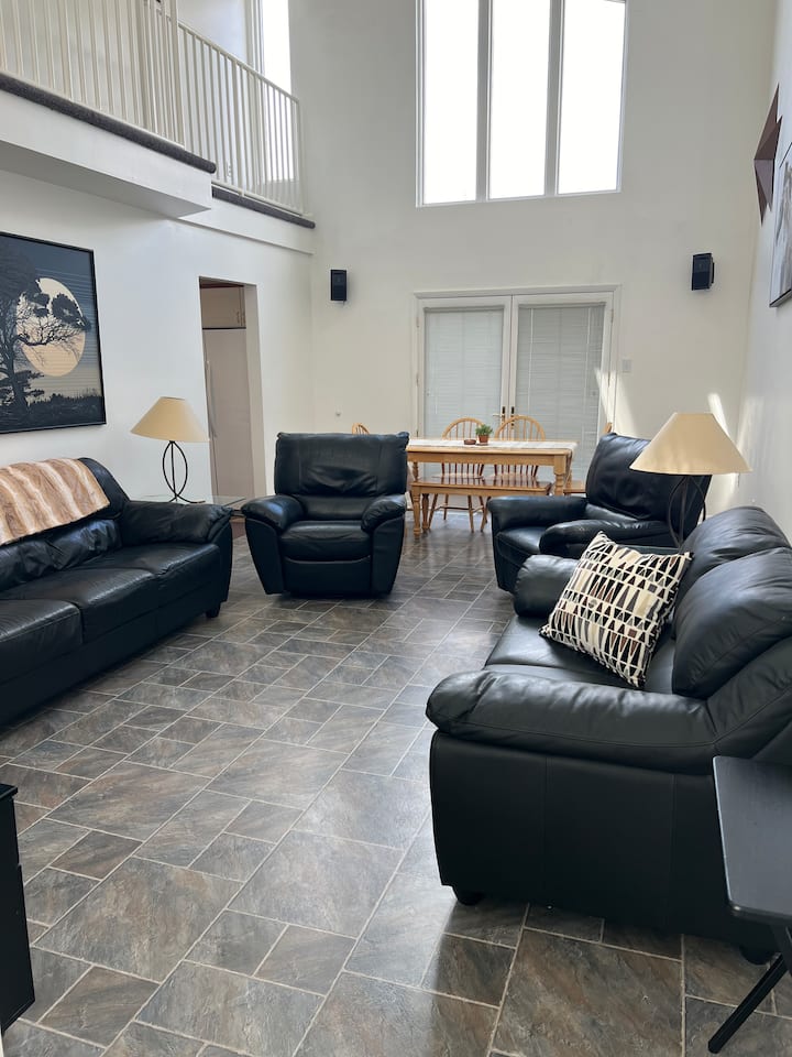 Home In Sweet Valley- Countryside Comfort - Dallas, PA