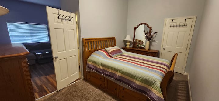 Residential Mountain Studio Room - Anchorage