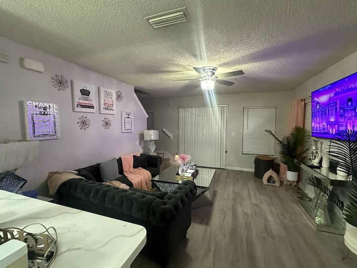 Cozy, Room In Jacksonville. - Jacksonville, FL