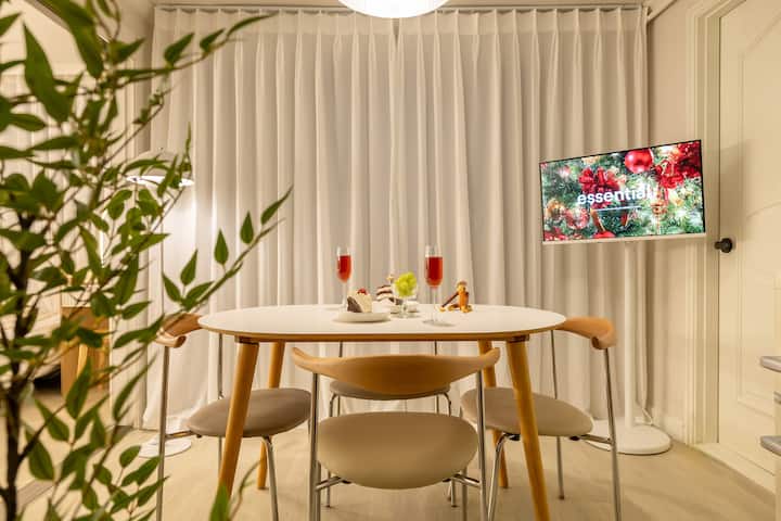 [리뉴얼할인]합정역 5분#홍대 10분#방2# 2인~5인#세탁/건조기 - Seúl