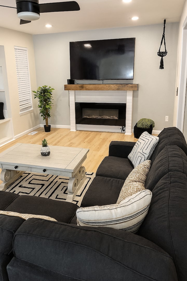 Modern Getaway- Near Red Rocks+ski Resorts - Aurora, CO