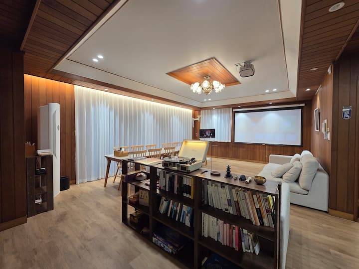 수영역1분 대형숙소/40평 프라이빗/12인/방3 욕실2 침대5/넓은 거실 [요와스테이] - Busan