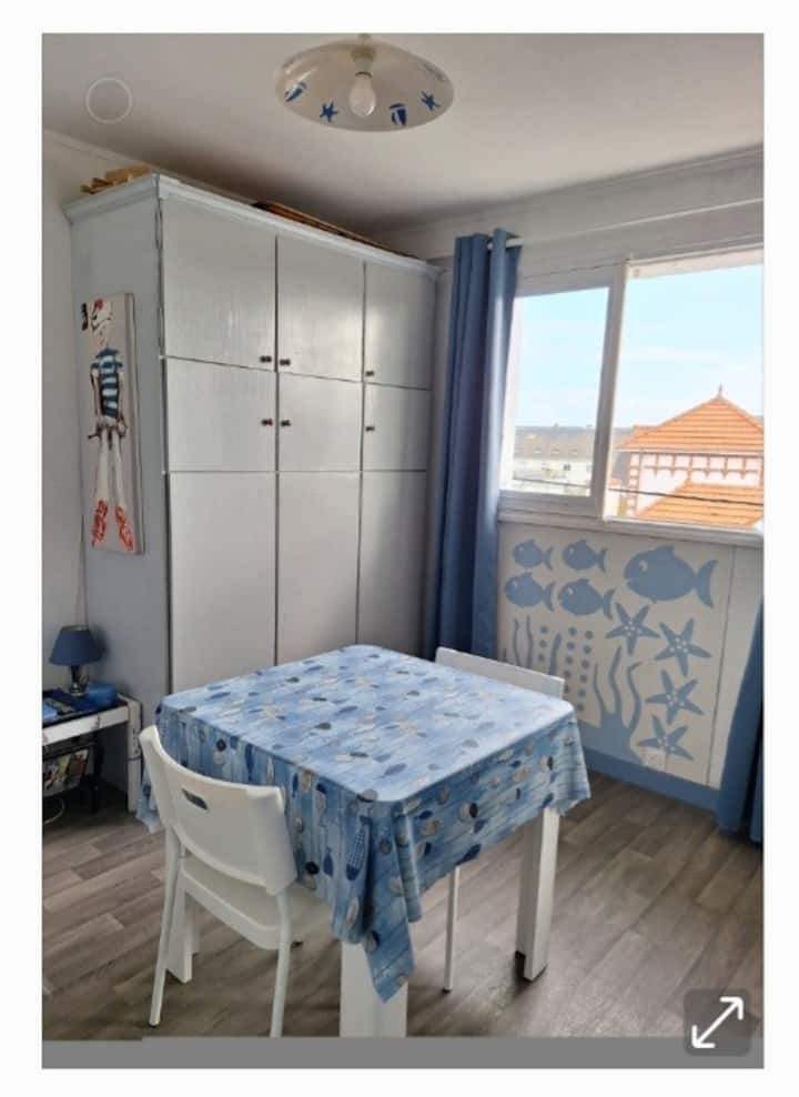 Quiberon-port-maria, Petite Vue Mer Et Belle-ile. - Quiberon