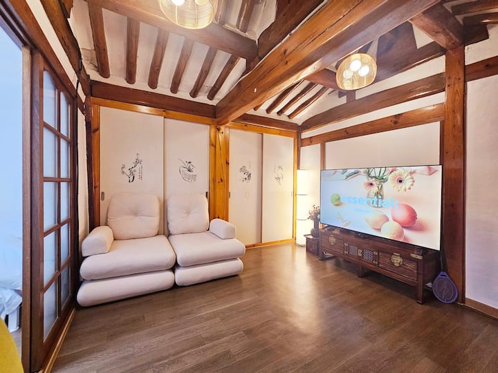 한옥#경복궁역#1층#평지/명동/인사동/광화문/서울역#12인/대가족#4방2화장실/호텔급침구 - 고양시