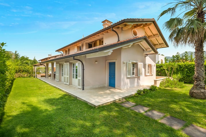 Villa Golden Next Twiga Beach Club - Forte dei Marmi