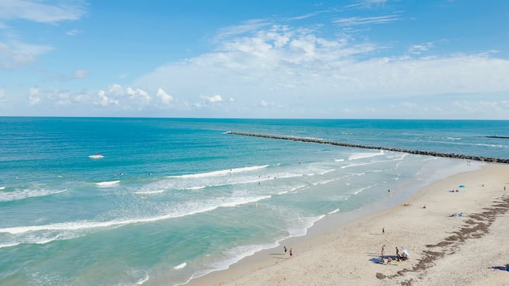 The Surf House - Fort Pierce, FL