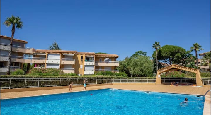 Résidence Privée T3 Avec Balcon/piscine/parking - Le Lavandou