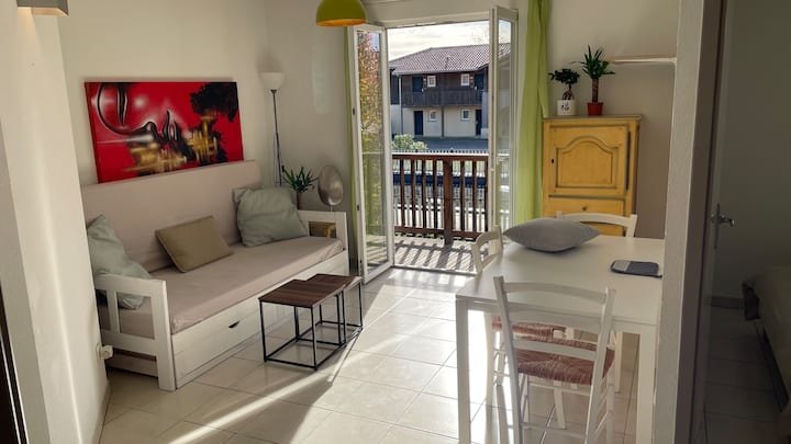 Appartement Sur Le Golf Avec Piscine Et Balcon - Eauze