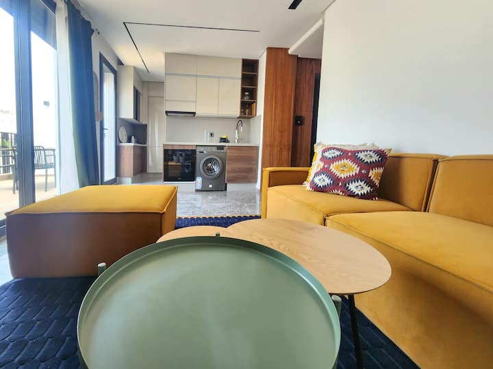 The 28 Triangle D'or By Ib Signature - Casablanca
