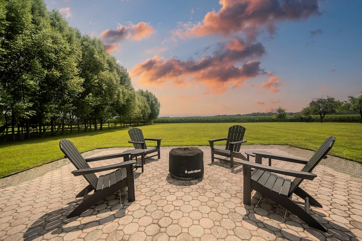 Family Home With Huge Fenced In Yard - Queenstown, MD