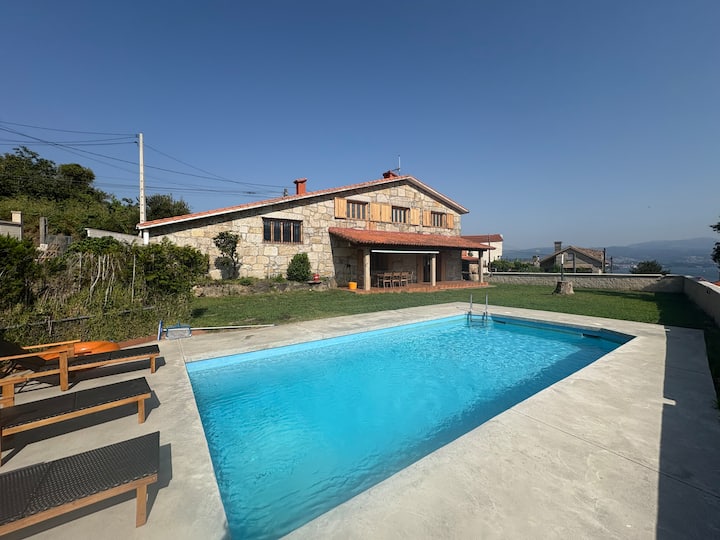 A Fragua De Nicanor - Redondela