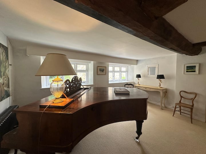 Manor Farmhouse - Yeovil