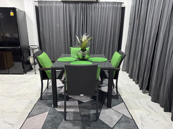 Family House - Phuket