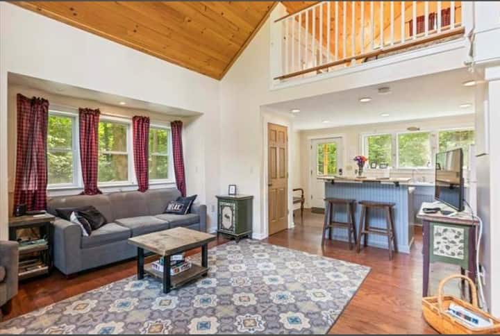 Cottage In Southern Vermont - Bennington, VT