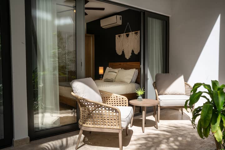 Stylish 3br Oasis –Walk To Beach, Garden Views - Playa del Carmen