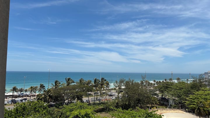 Quarto E Sala Funcional – Excelente Localização - Brasil