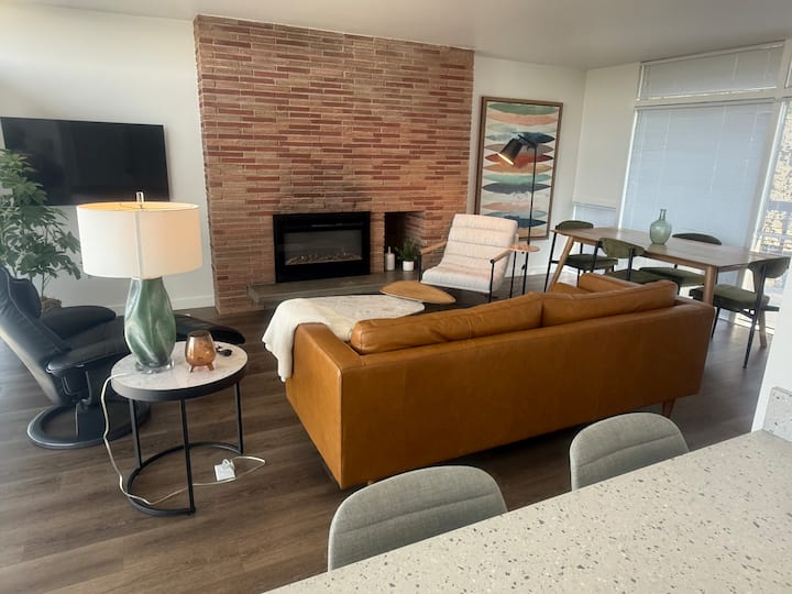 Modern Mid-century 6th Street - 斯波坎