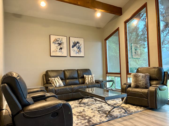 Magnolia Retreat | Peak Sunshine - Tallahassee
