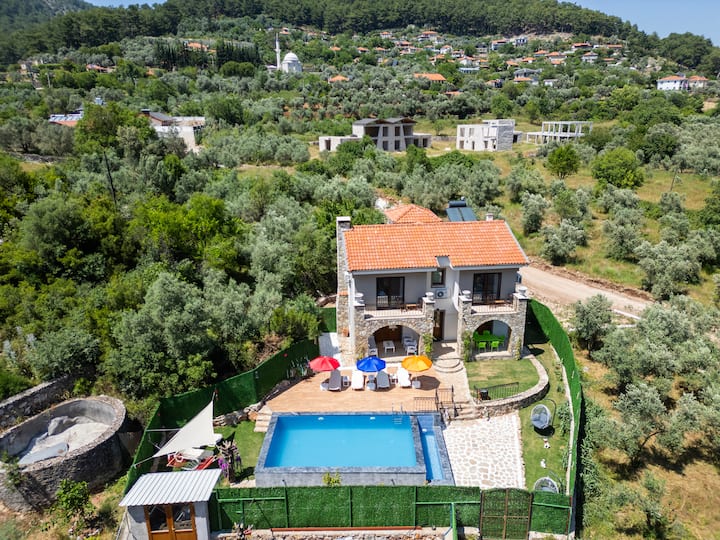 Doğa Içerisinde Korunaklı Villa - Ören