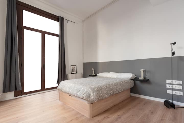 Port Velo Double Room D - Barcelona