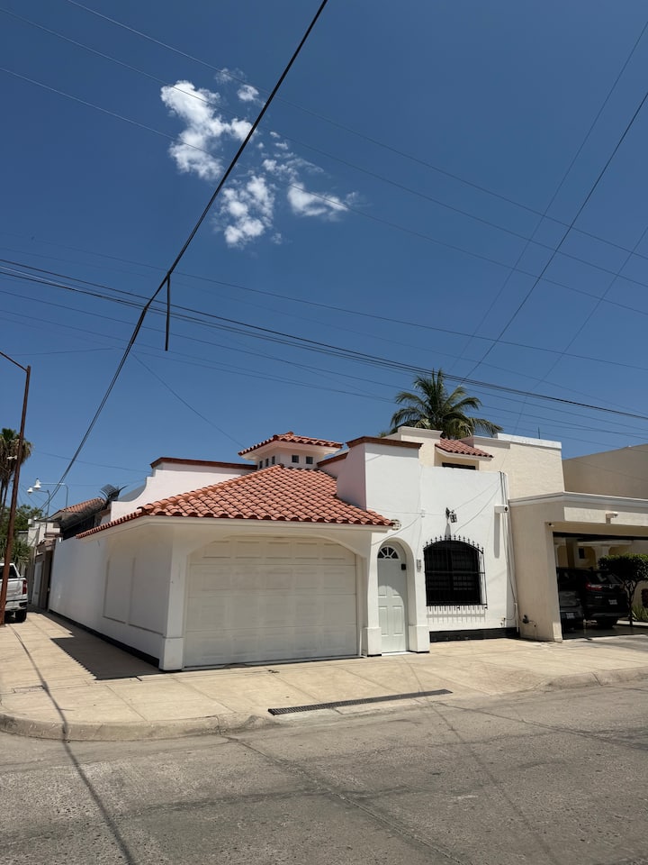 Casa Habitación Amplia - Los Mochis