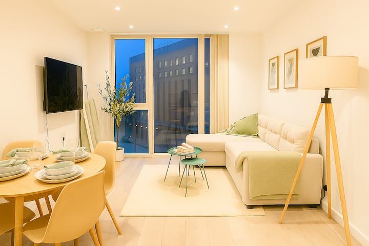 Stylish Croydon Apartment | Rooftop Terrace - Croydon