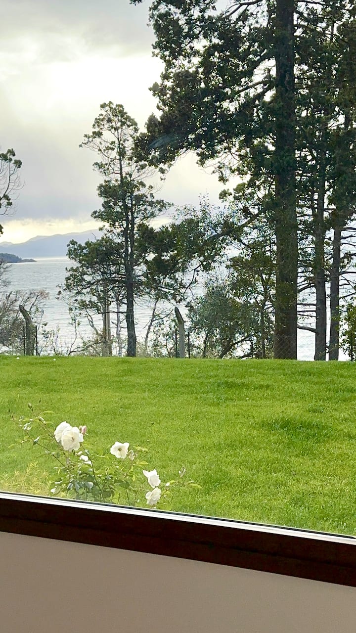 Vista Al Lago Jardín Piscina Un Dormitorio 4 Pax - San Carlos de Bariloche