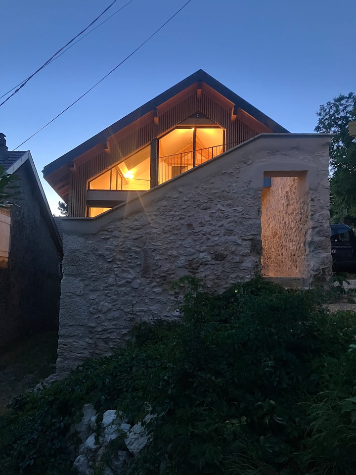 Superbe Chalet Vue Lac 
3 Chambres Et Terrasses - Rumilly