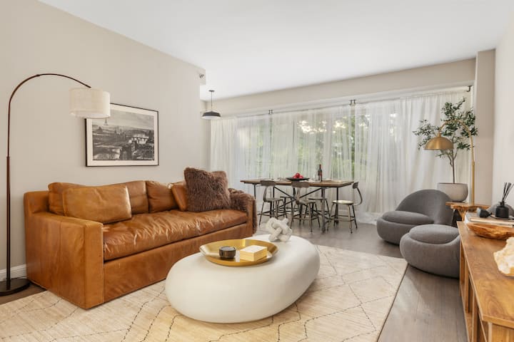 Refined 2 King Bed Apartment, Free Parking & Metro - Arlington, VA