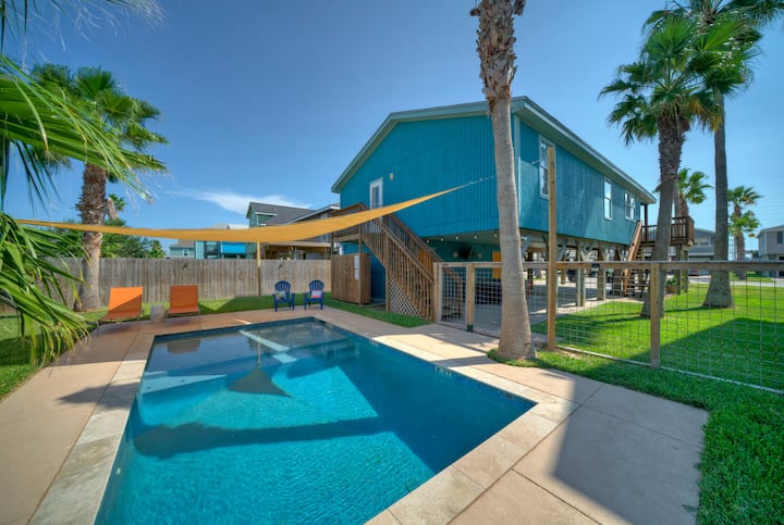 Sleeps 22 | 2 Homes W/ Priv Pool, Game Room, Views - Port Aransas, TX