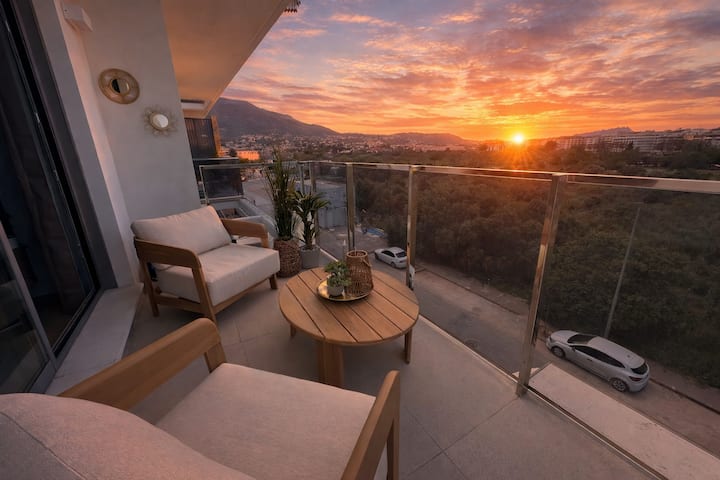 Luxe Appartement Op Toplocatie In Dénia - Denia