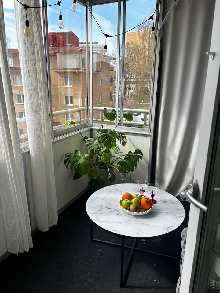 En Stor Lägenhet Nära Centrum - Solna