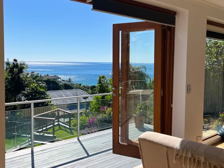 Ocean Views, Pool, Walk To Beach, Garden, Spacious - Sunshine Coast