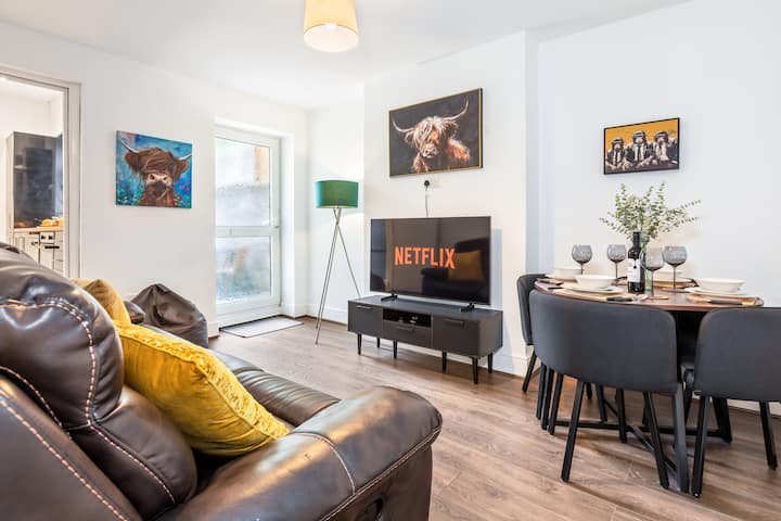 20% Off - Contractors -Relocators - Insurance St4. - Stoke-on-Trent