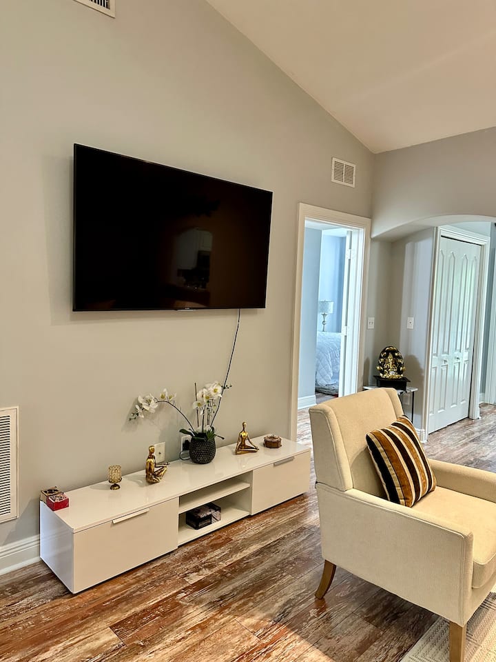 Entire Apartment In Fort Myers - Fort Myers, FL