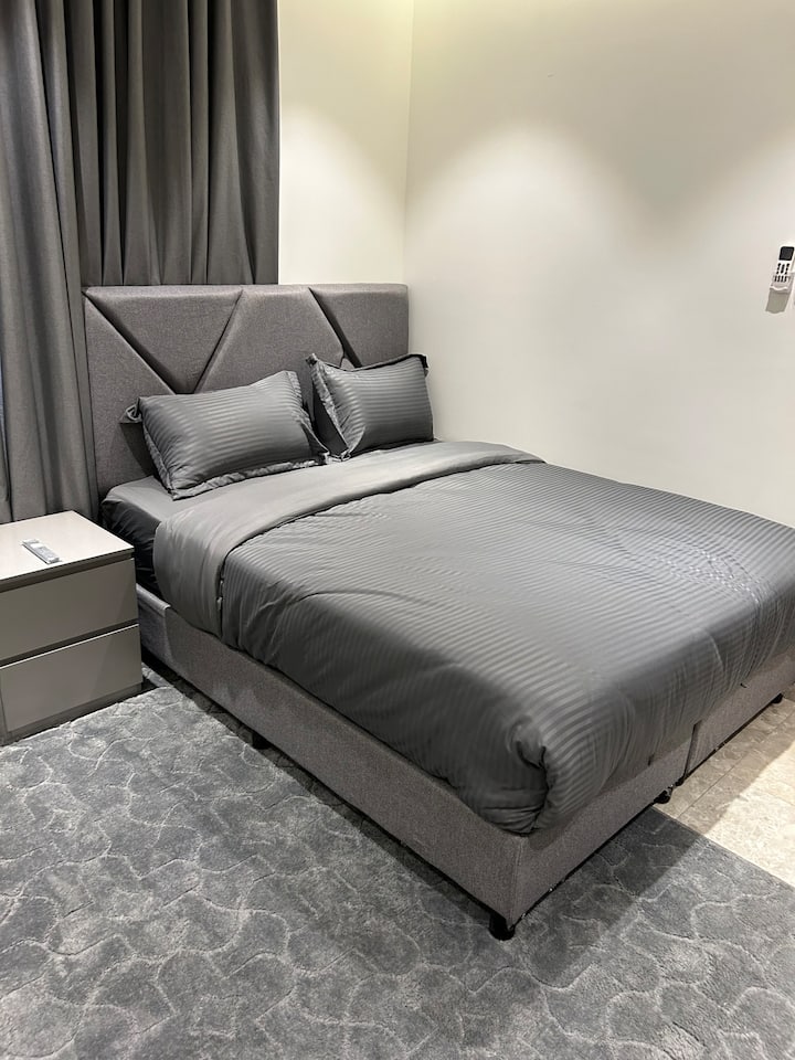 ستوديو جانب غرناطة مول دخول ذاتي - Rijad