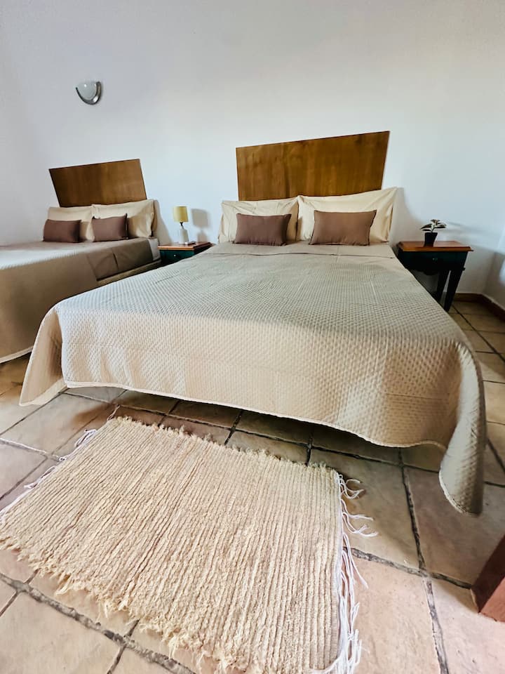 Playa D'en Bossa House - Ibiza