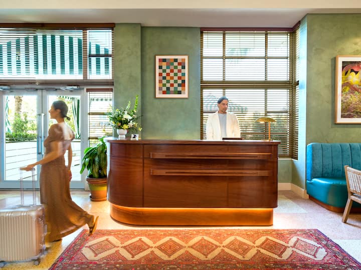 King Studio Room In Beautiful Boutique Hotel - Miami Beach, FL