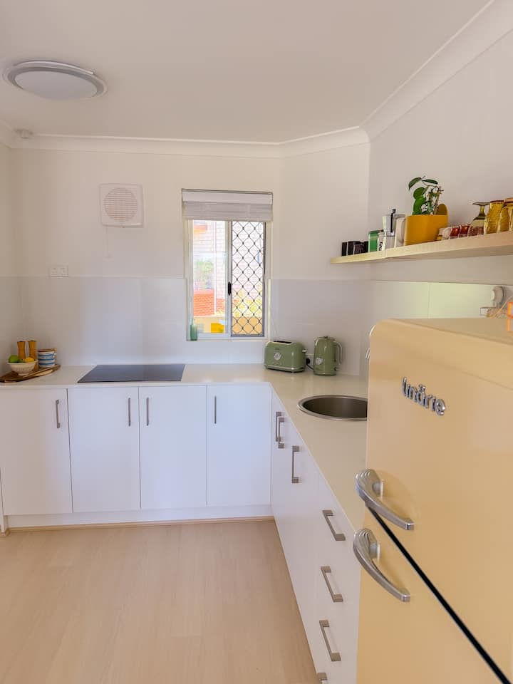 Sunsets Over Freo - 2bd, Retro Vibe - Cottesloe