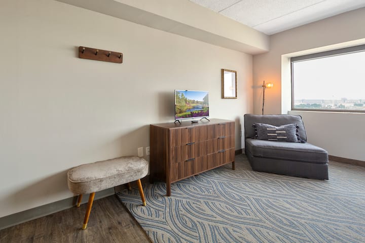 Stylish Stay By Mall Of America - Minneapolis−Saint Paul Airport (MSP)