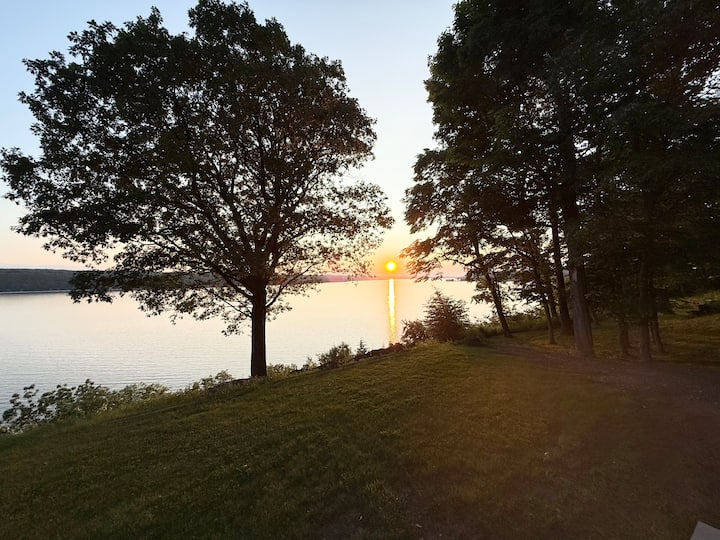 Cayuga Lake Retreat - Ithaca, NY