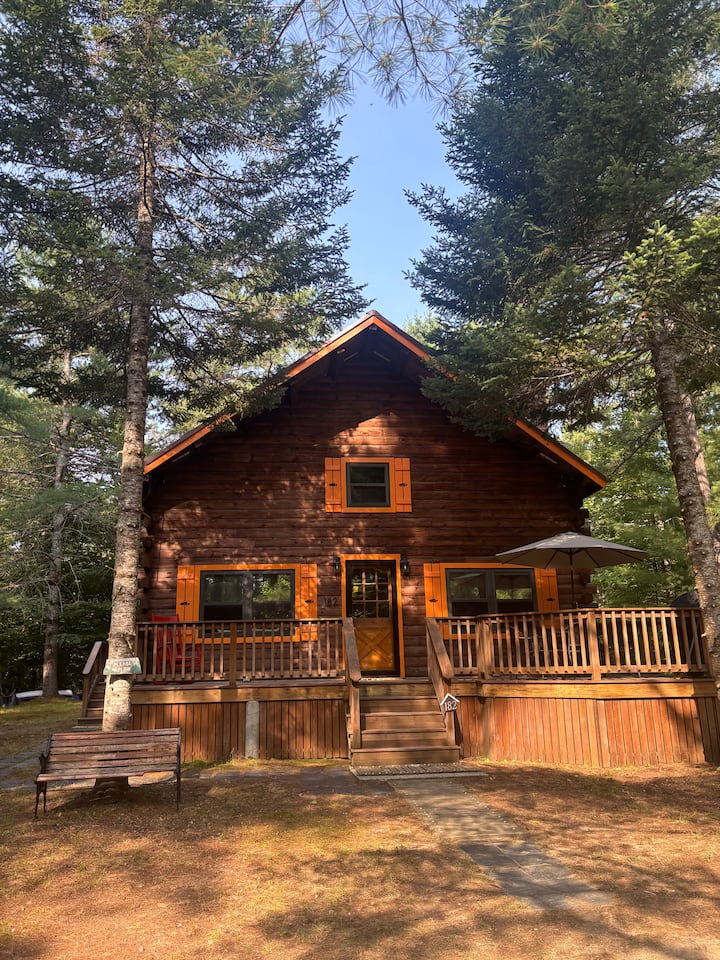 Cozy Cabin W/ Pond Access - White Lake State Park, Tamworth
